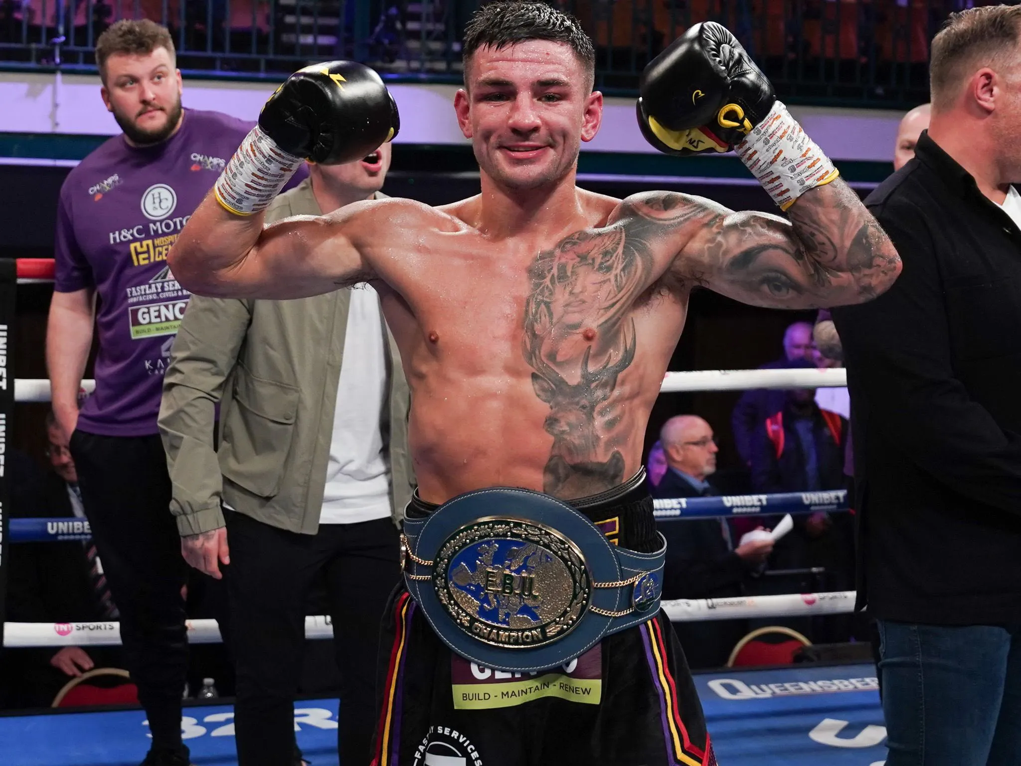 Sam Noakes se coronó campeón al dominar a Yvan Mendy