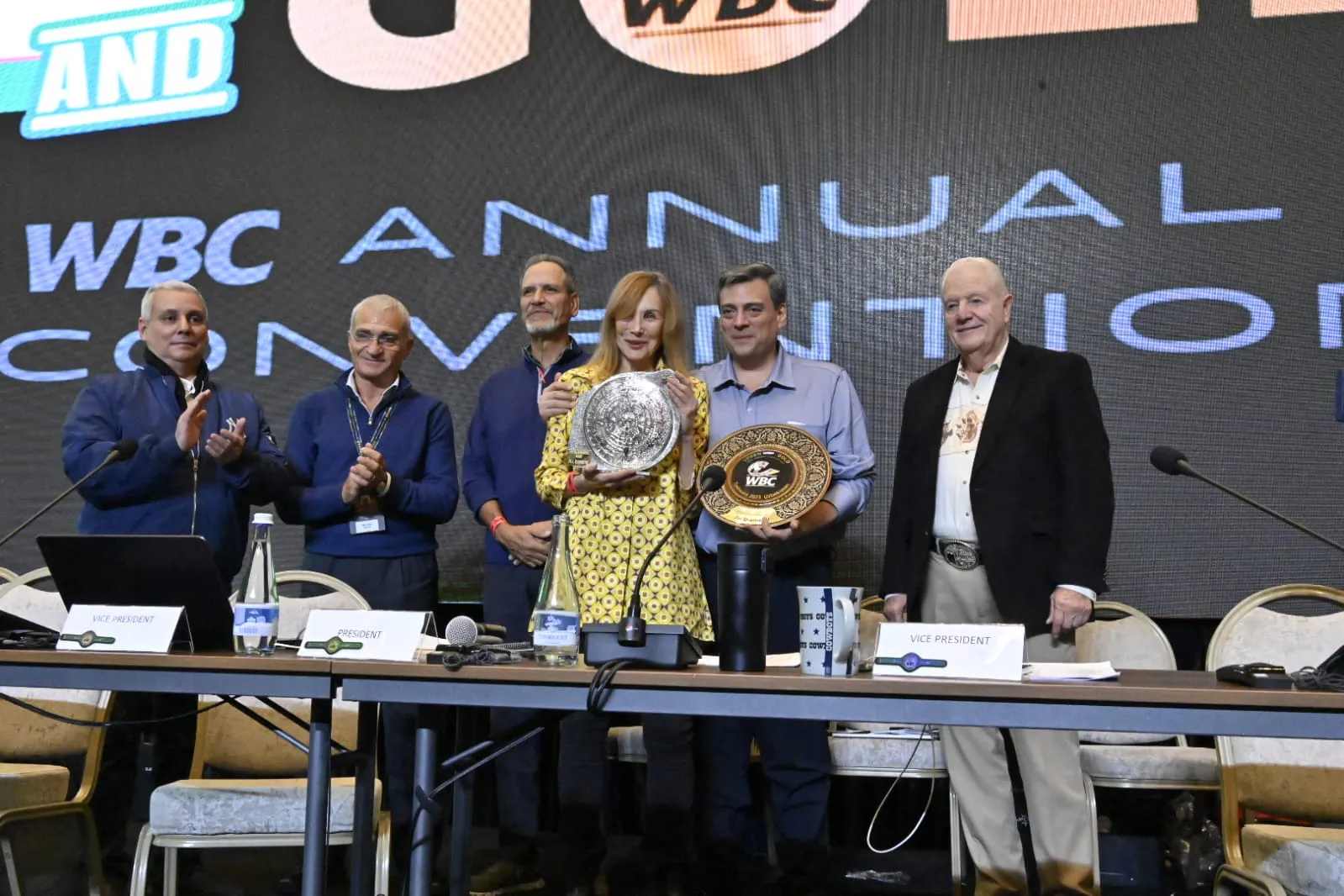 Premian a Jill Diamond por trayectoria en la WBC Cares