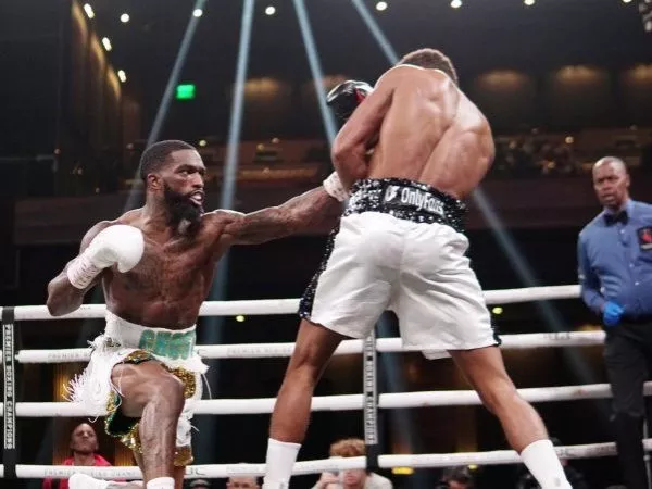 The Ghost Martin dominó sin problemas a Rivera en Las Vegas